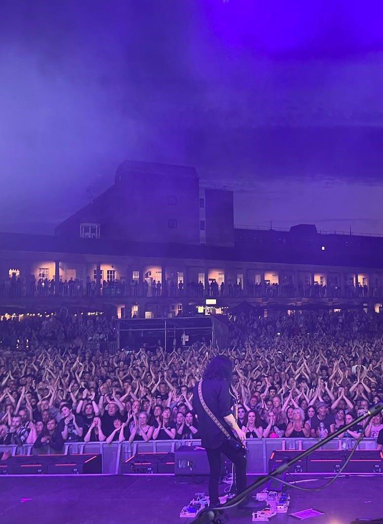 Chris Foot Powers Placebo with ChamSys MagicQ MQ250M Stadium Console ...